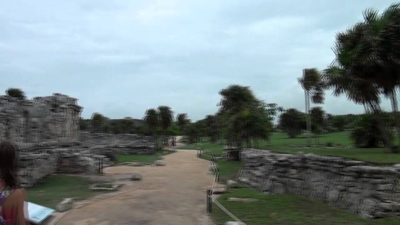 Un paseo por Tulum, las ruinas del mar - YouTube