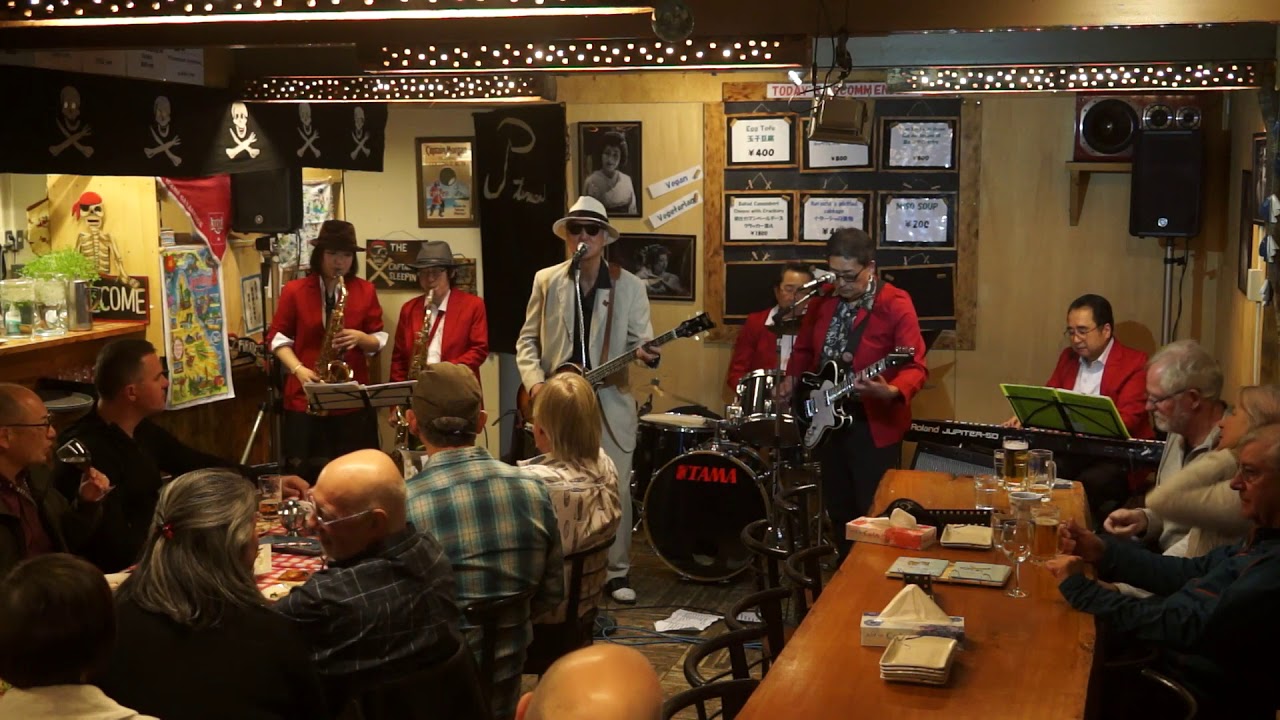 10 Jailhouse Rock (Johnny & The Rockets) - YouTube