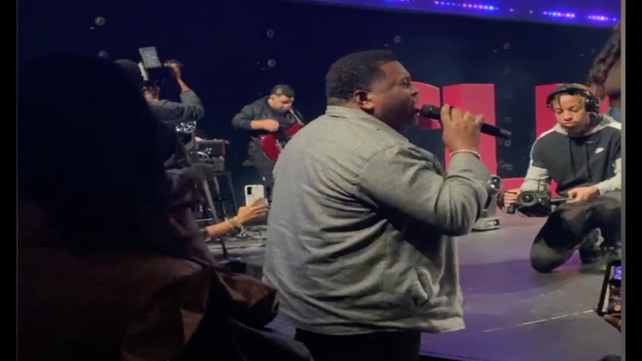 🔥 Chandler Moore MIC-TOSS to E. Dewey Smith, Jr - GOD WILL TAKE CARE OF ...