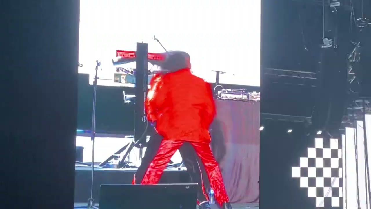 Darkkey Samba Rock | Yuvan 25th Live in Concert Kuala Lumpur 2022 - YouTube