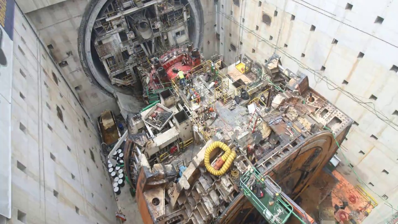 Seattle SR 99 Bertha 10-month time-lapse - every frame - tunneling ...