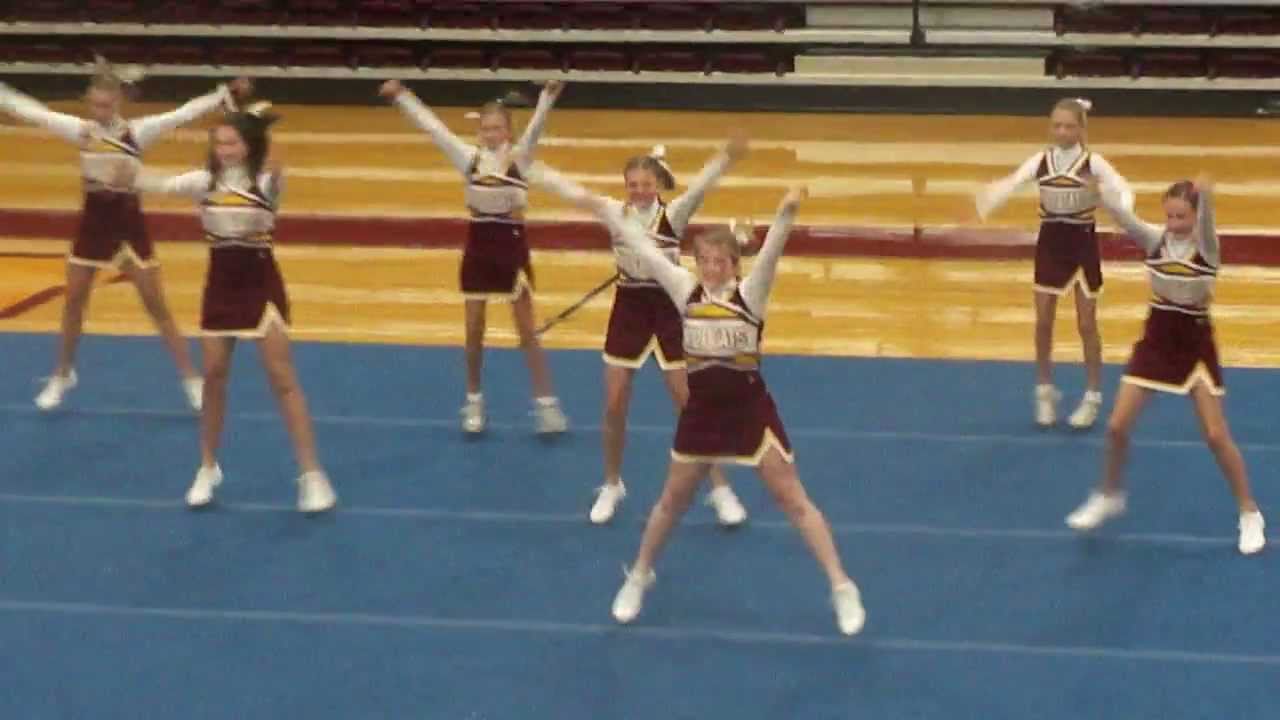 Mini Cheer Camp Junior High dance - YouTube