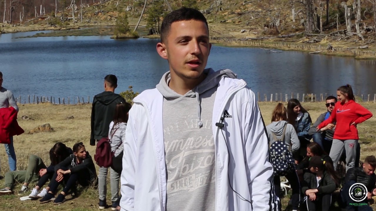 Shkolla Nazmi Rrushiti Peshkopi - YouTube