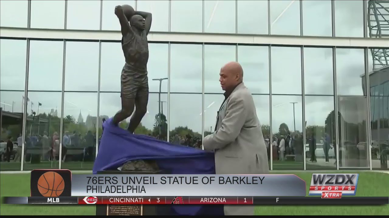 Charles Barkley statue unveiled - YouTube