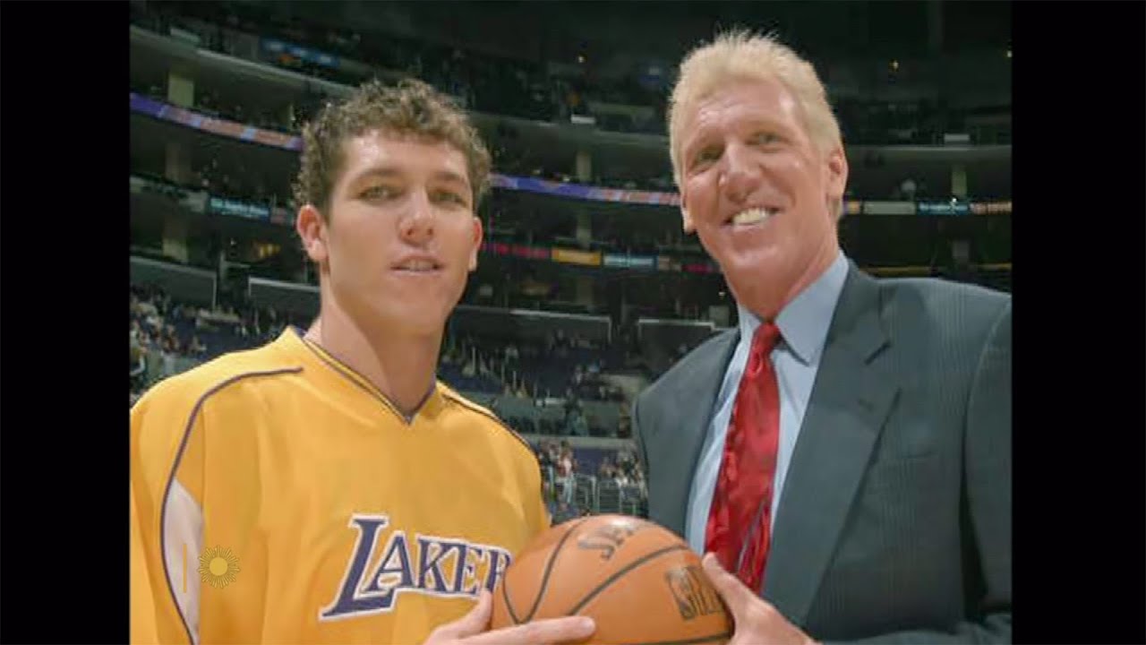 From the archives: Bill and Luke Walton - like father, like son - YouTube