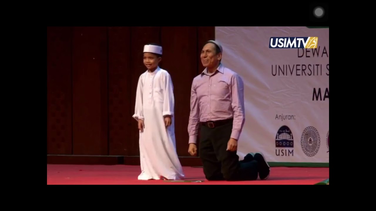 Sign Language Performance : Malaysian Sign Language Performance (BIM ...