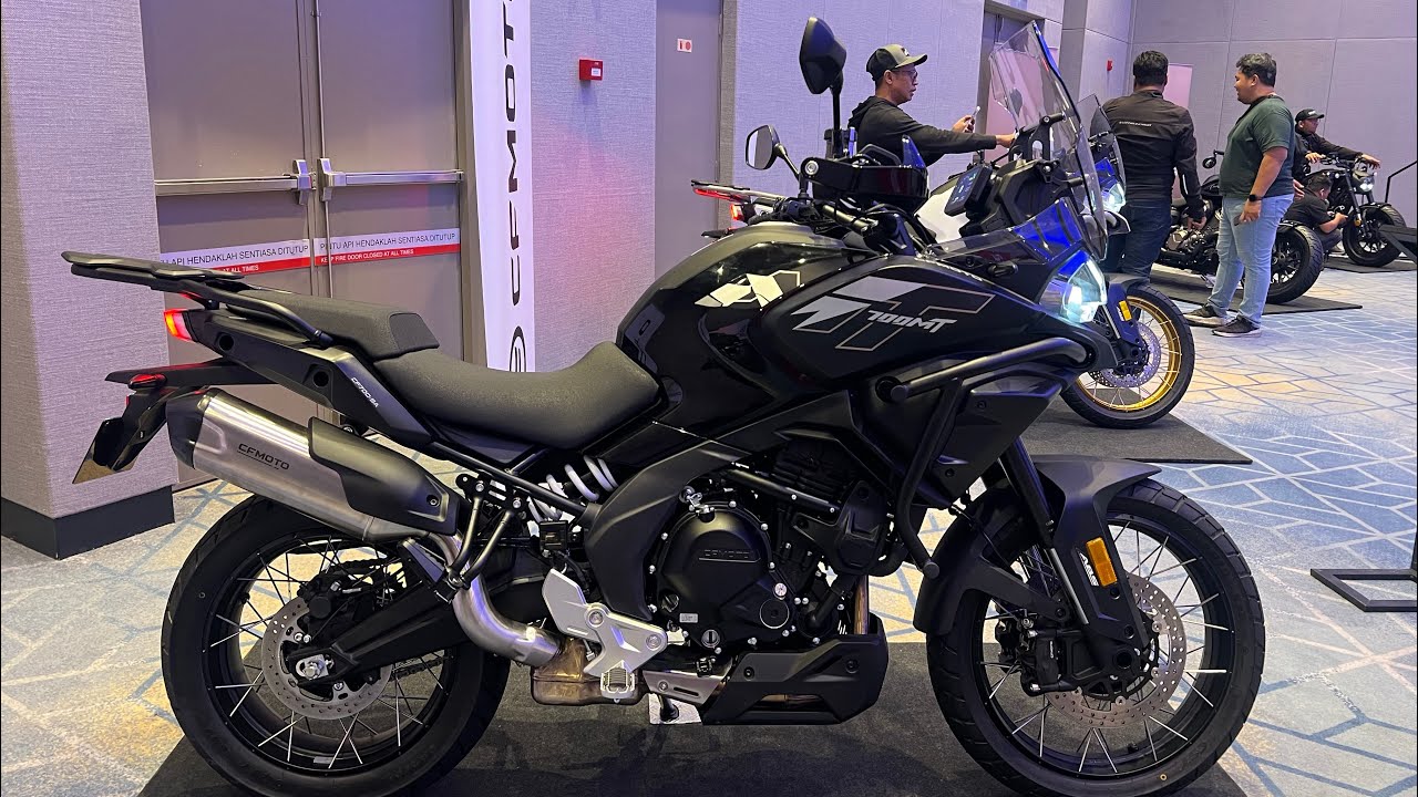 PELANCARAN CF MOTO MT700 - YouTube