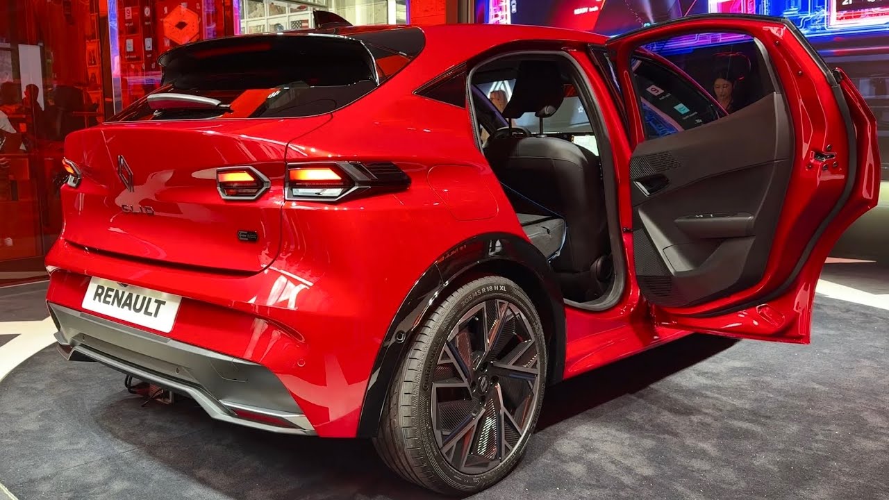 New RENAULT CLIO 2026 - PRACTICALITY test, TRUNK SPACE, innovative ...