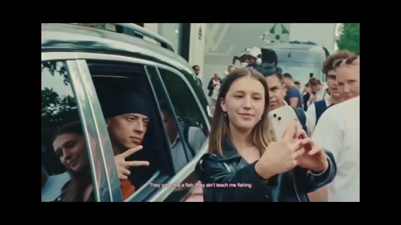 Central cee - moi - ft Raye (music video) - YouTube