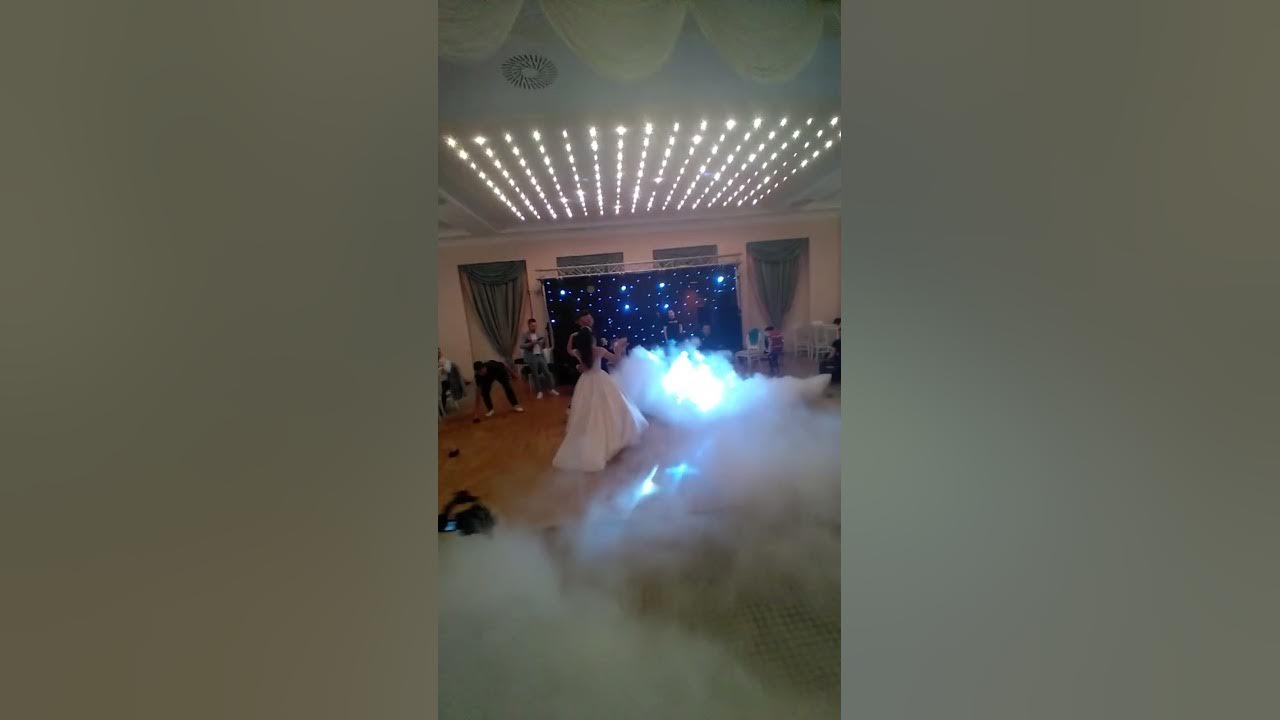 Dansul Mirilor Vlad & Geanina by M.D.A Oradea. Tel: 0770 14 25 16. - YouTube