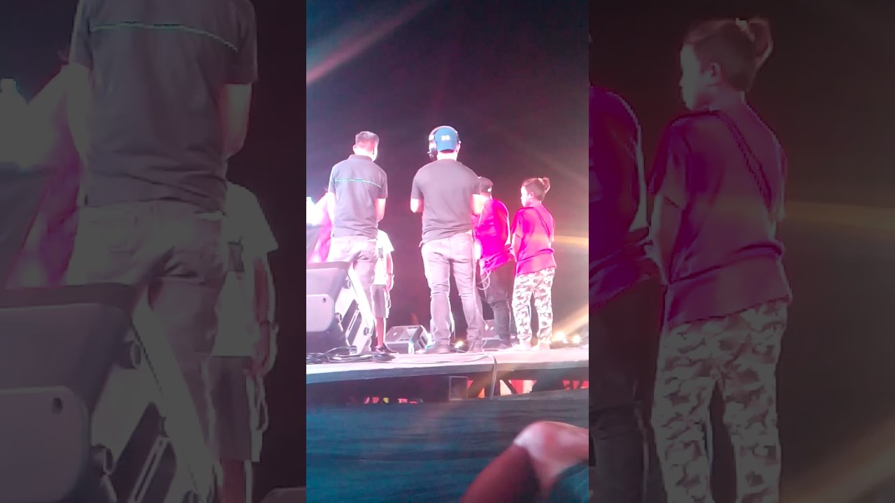 Sinio vs Badang Fliptop - YouTube