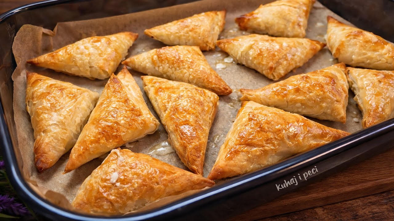 Pita sa piletinom - burek na trokut koji i najmlađi mogu napraviti ...
