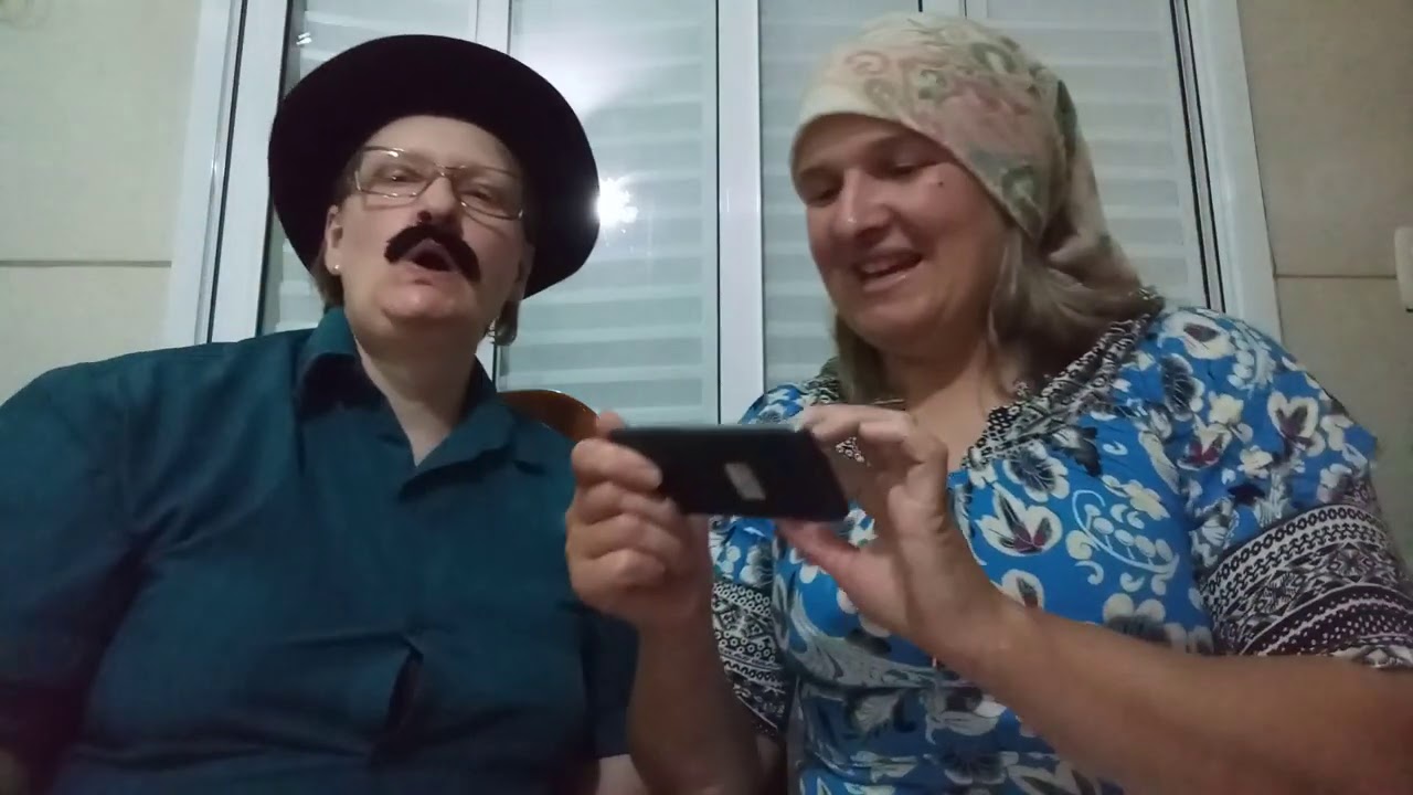 Fotha e Mutha ganharam um presente, o que será? - YouTube