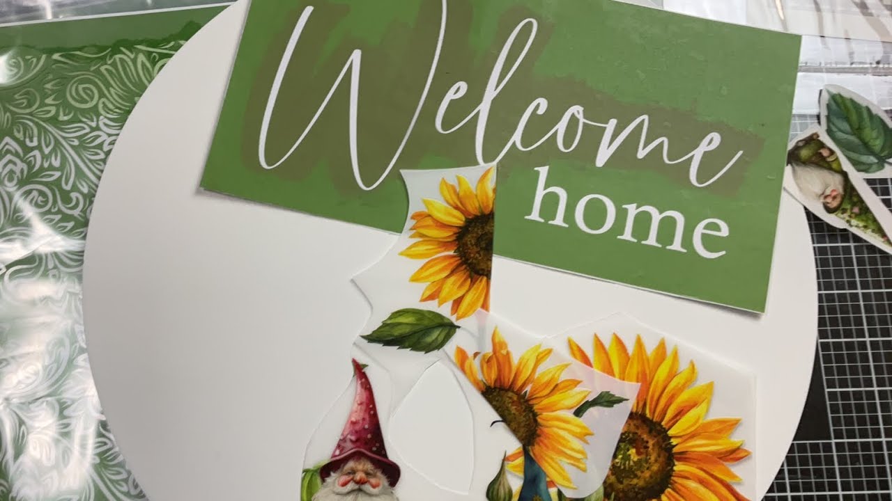 Monarch Mom DIY is live for some LIVE CRAFT AND CHAT - YouTube