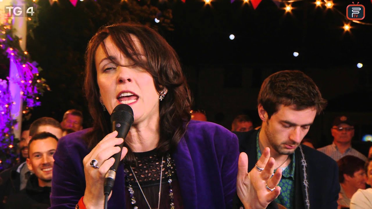 Karan Casey - "Home" on FleadhTV - YouTube