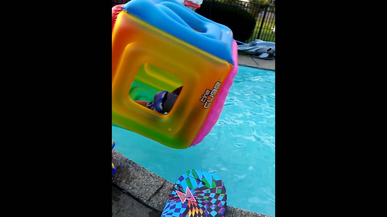 "The Cube" inflatable pool toy :) - YouTube