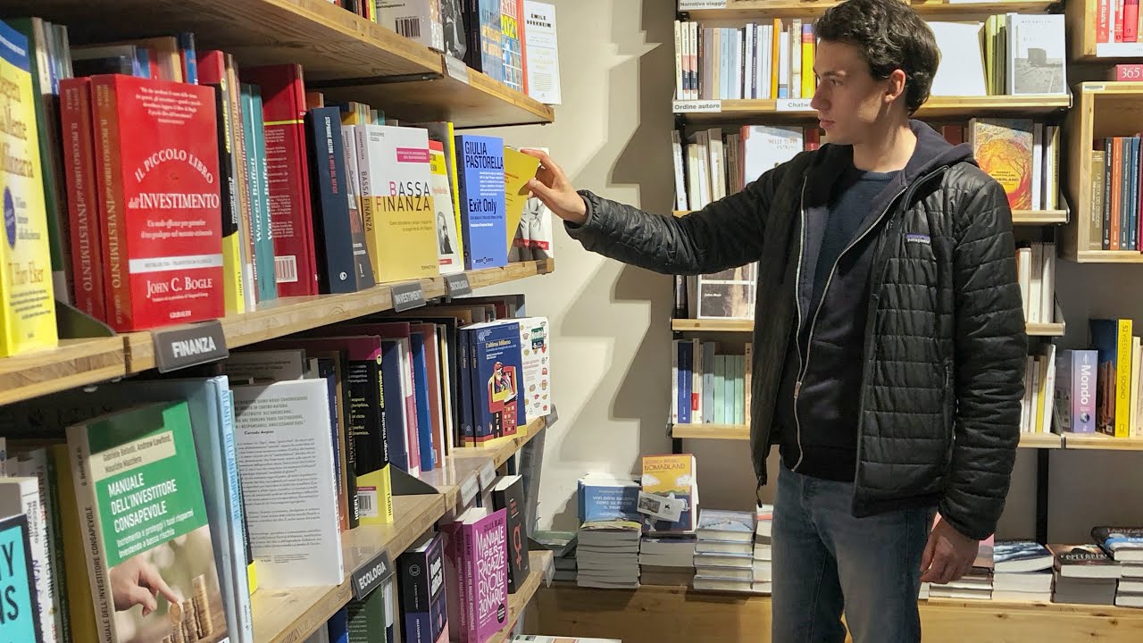 How You Can Easily Read 50 Books Per Year - YouTube
