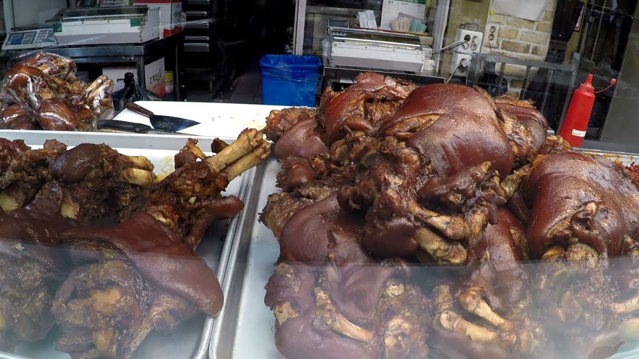 Korean 'Jokbal' Pig's Trotters. Seoul Street Food in Mangwondong, South ...