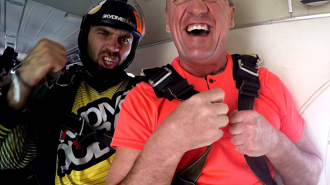 stephen mccue skydive dubai - YouTube