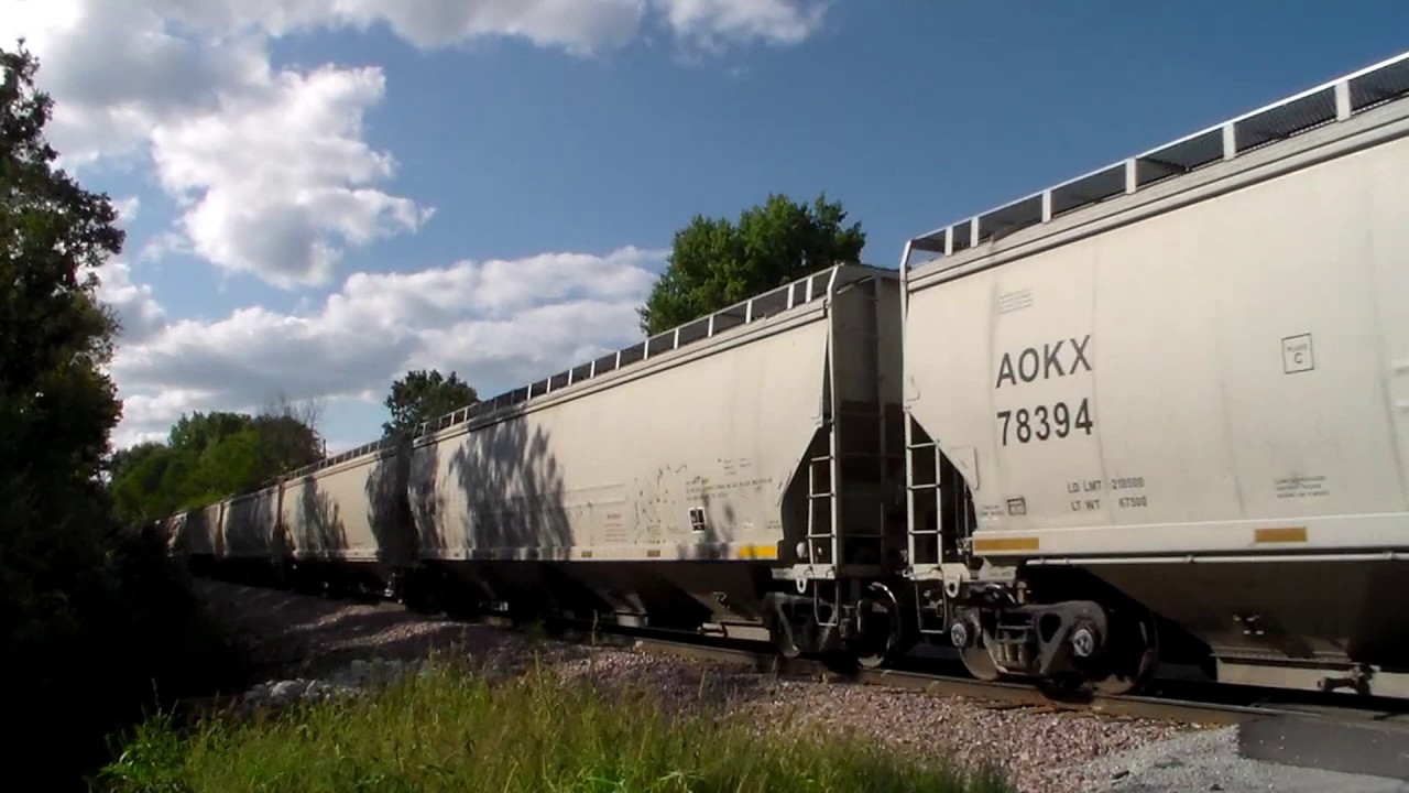 NS 1046 East - YouTube