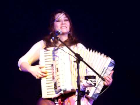 Ana Bon Bon - YouTube