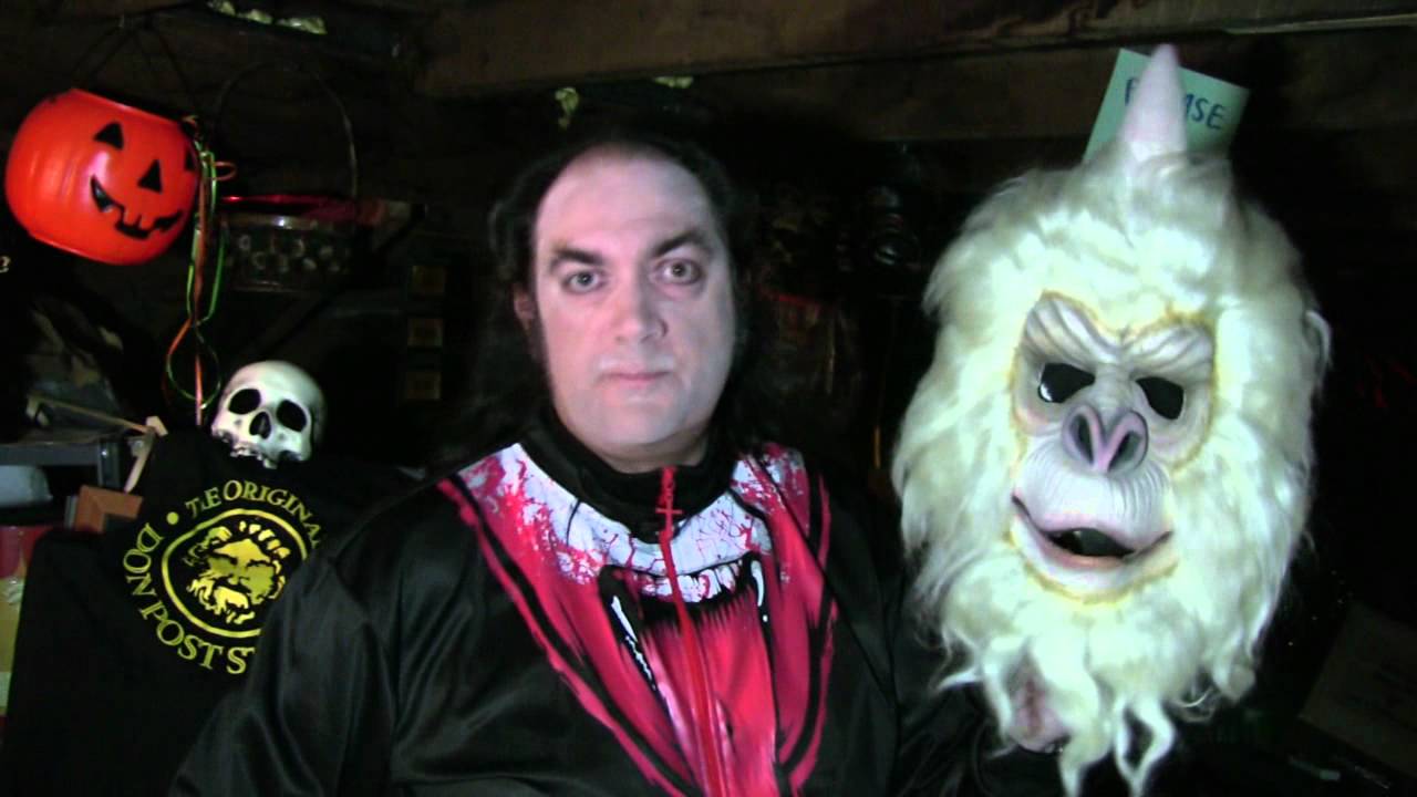 Mask Fan Attic: Don Post Studios Mugato - YouTube