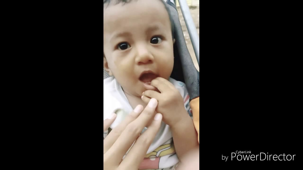 Vidio bayi bikin gemes banget - YouTube