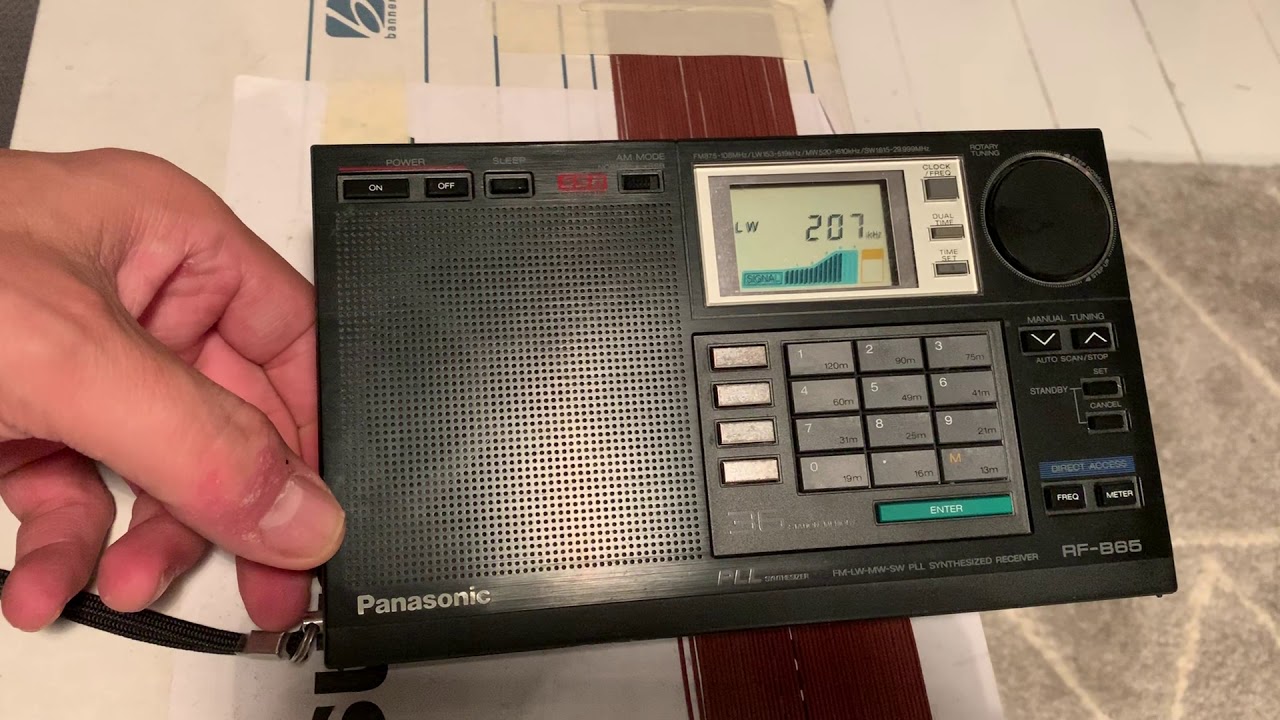 RÚV Rás 1/Rás 2, Eiðar, Iceland 207 kHz copied with Panasonic RF-B65 ...