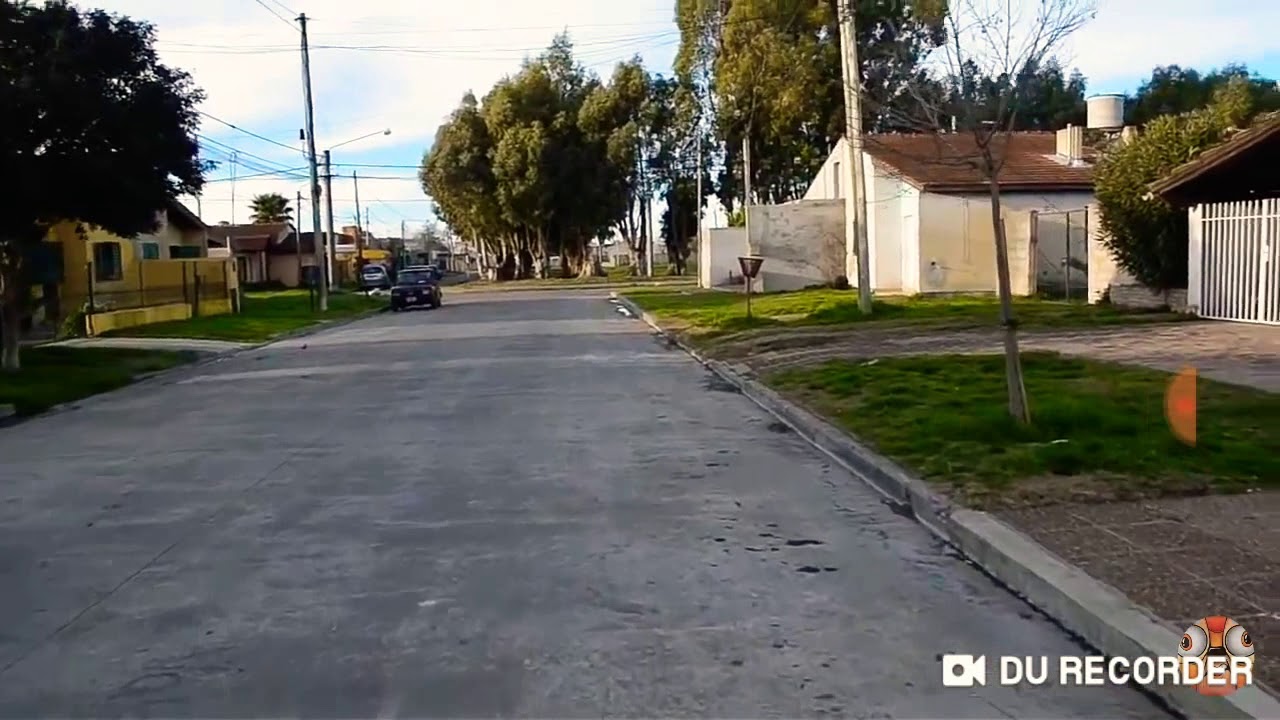 ROBLEIS DICE PAJARO AUDIO ARGENTINO - YouTube