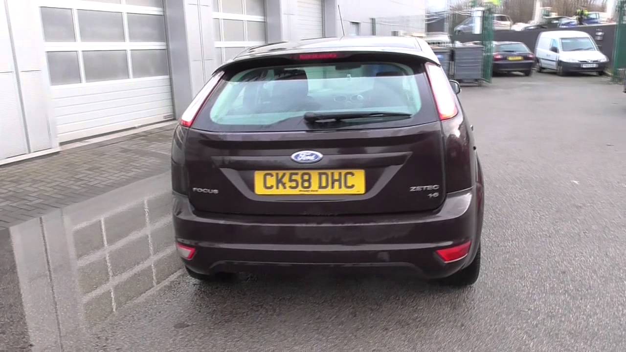Ford FOCUS 1.6 Zetec 5dr U19625 - YouTube