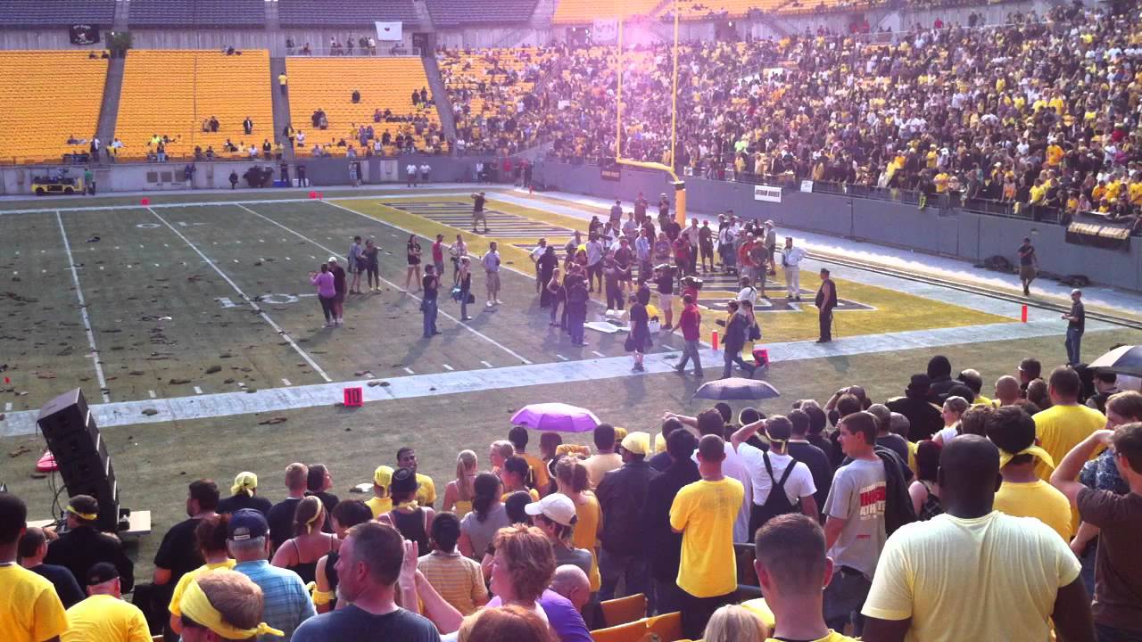 *BEHIND THE SCENES* Bane giving away an Ipad at Heinz Field. - YouTube