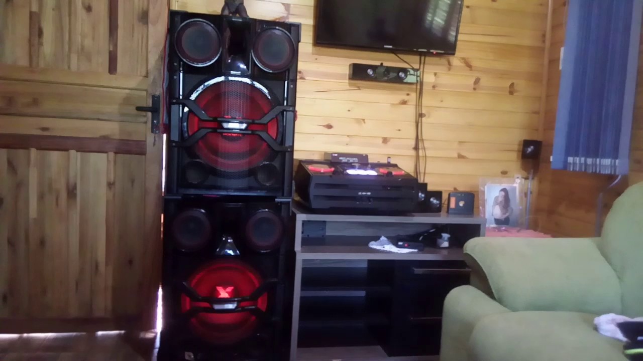 Lg Xboom pro CM9740 2600RMS batendo forte - YouTube