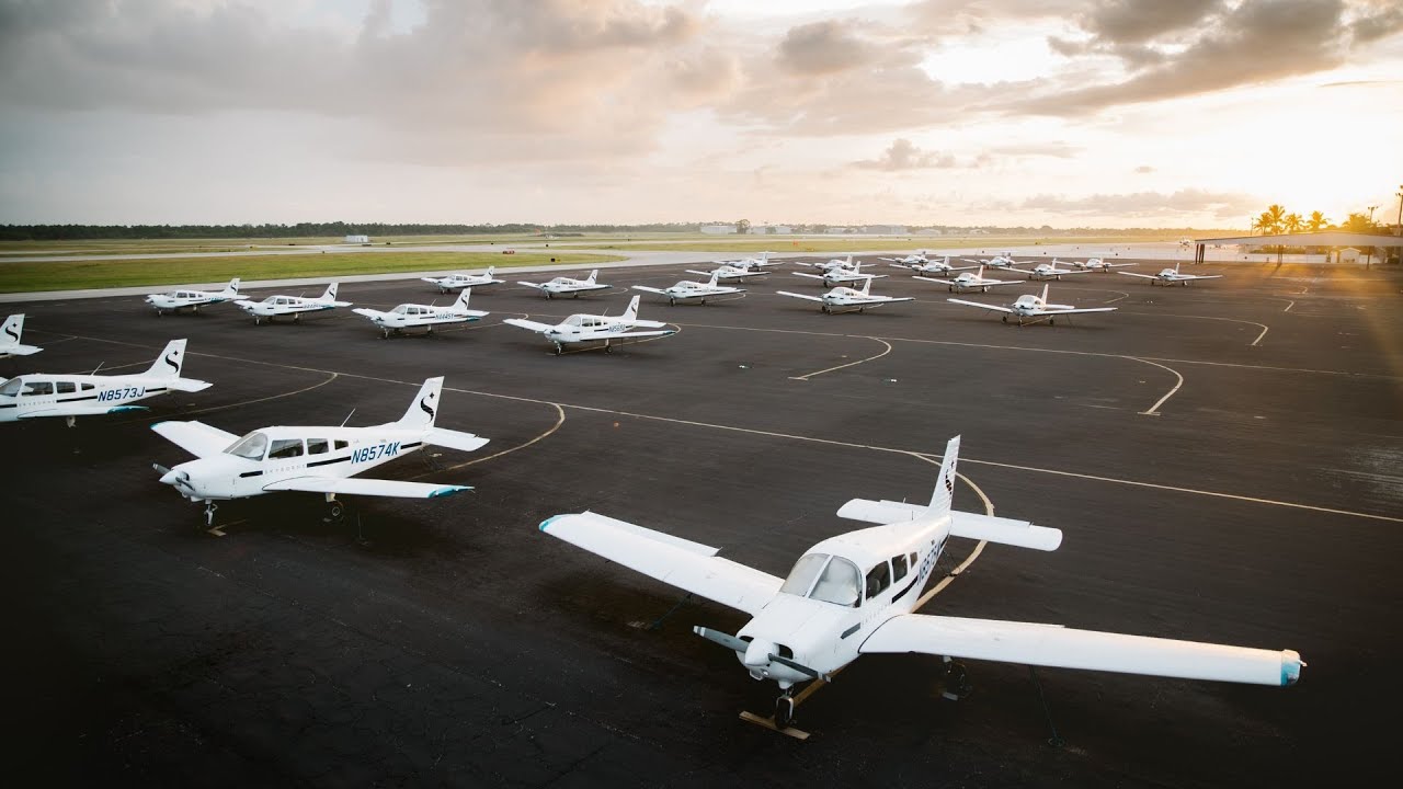 Why Choose Skyborne? | Skyborne Airline Academy | Flight School - YouTube