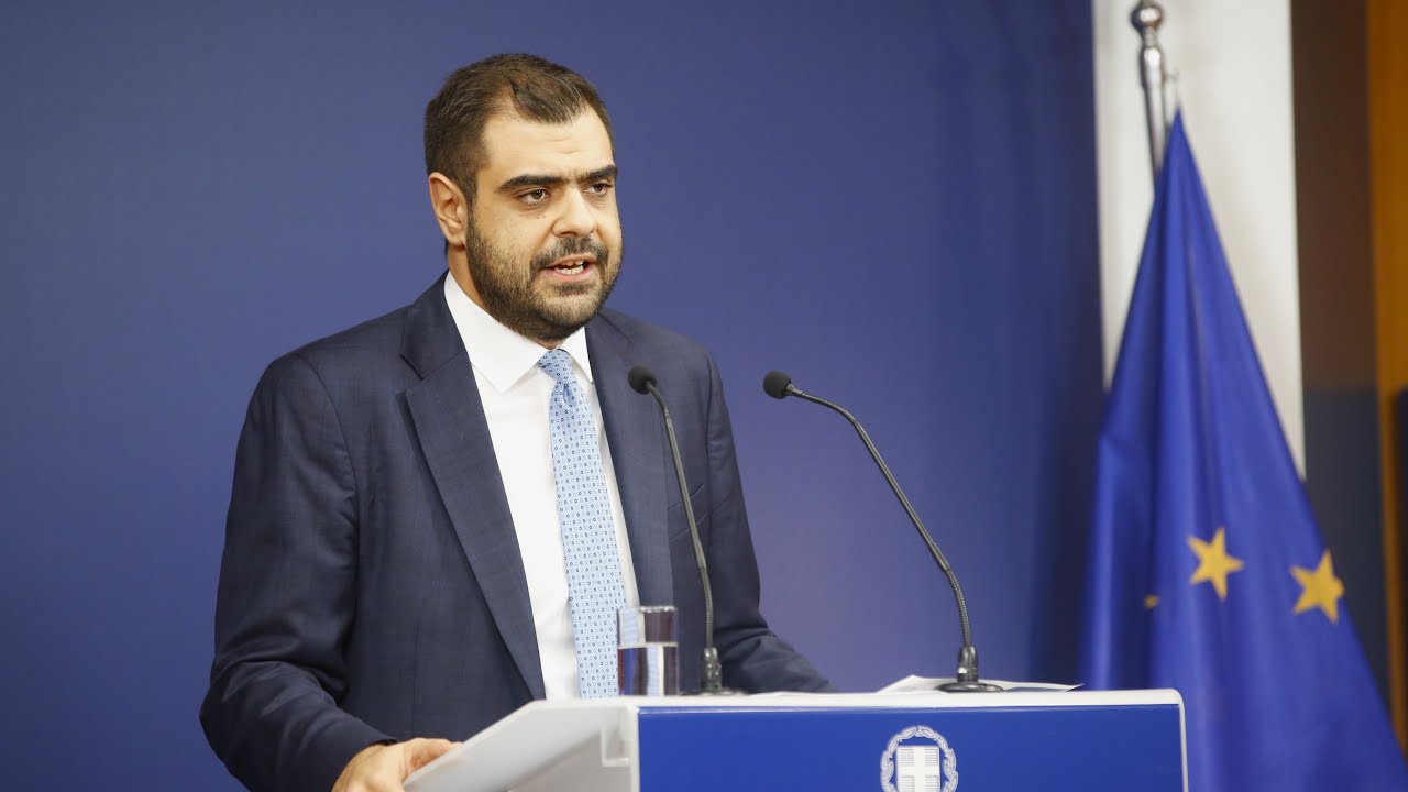 Eνημέρωση πολιτικών συντακτών από τον Κυβερνητικό Εκπρόσωπο Παύλο ...