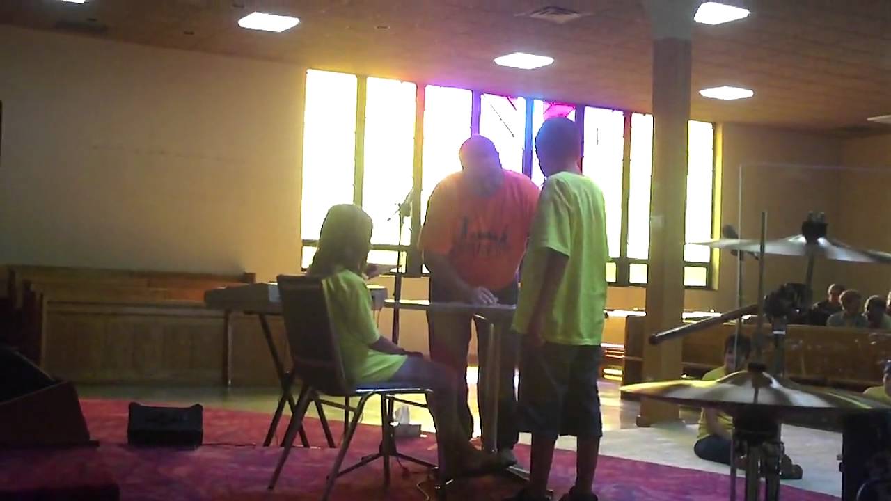 Travis's object lesson - YouTube