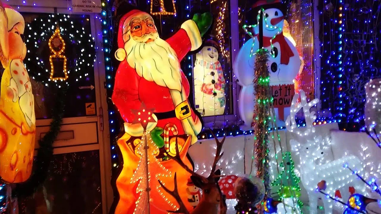 NORTH VIEW CHRISTMAS 2015 - FULL DISPLAY TOUR - YouTube