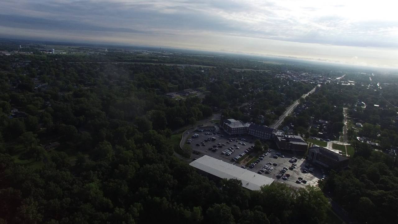 Flying over Rothwell Park | Moberly, MO | 4K | 1 of 2 - YouTube