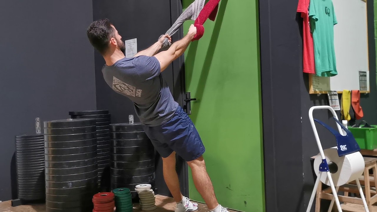 Towel rows - YouTube