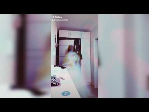 Ebru gündeş in yasaklanan klibi❤☺️😂😂 #destek #tamdestek klip tadında tiktok☺️😂❤