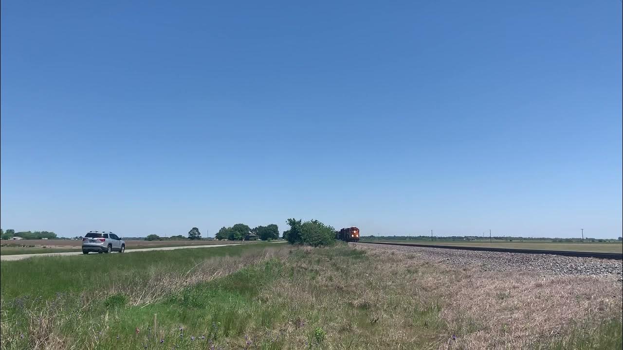 (RS3L) BNSF 2668 — Gregory Fischer Road, Stuttgart, AR - YouTube