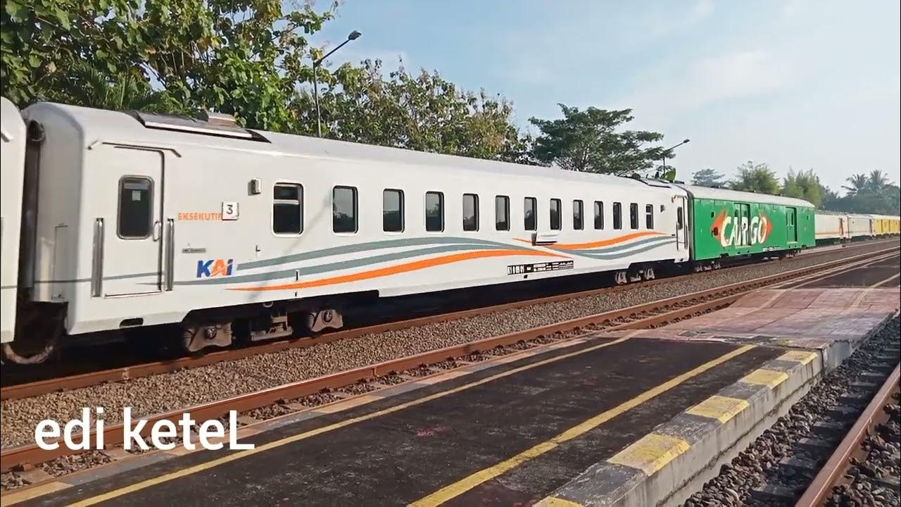 trains in indonesia !! vintage - YouTube