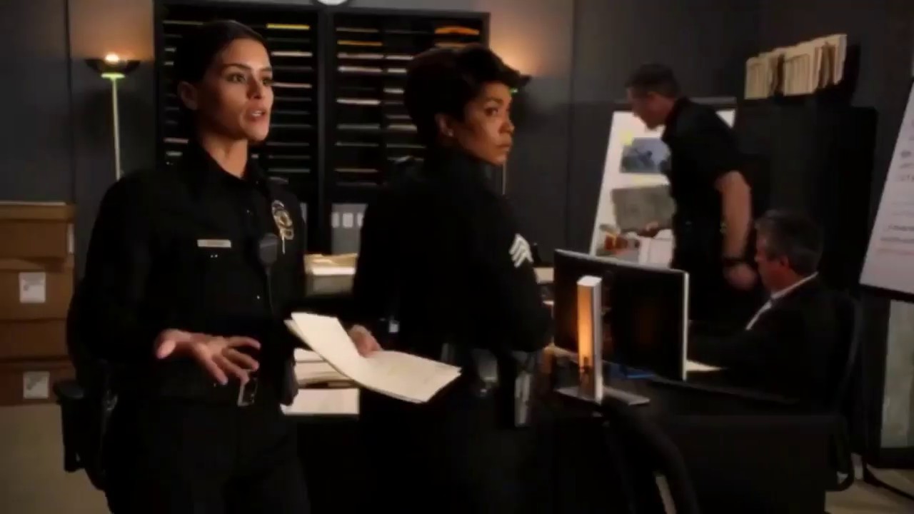 911 on fox 3x17 Athena and Det. Ransone part 2 - YouTube