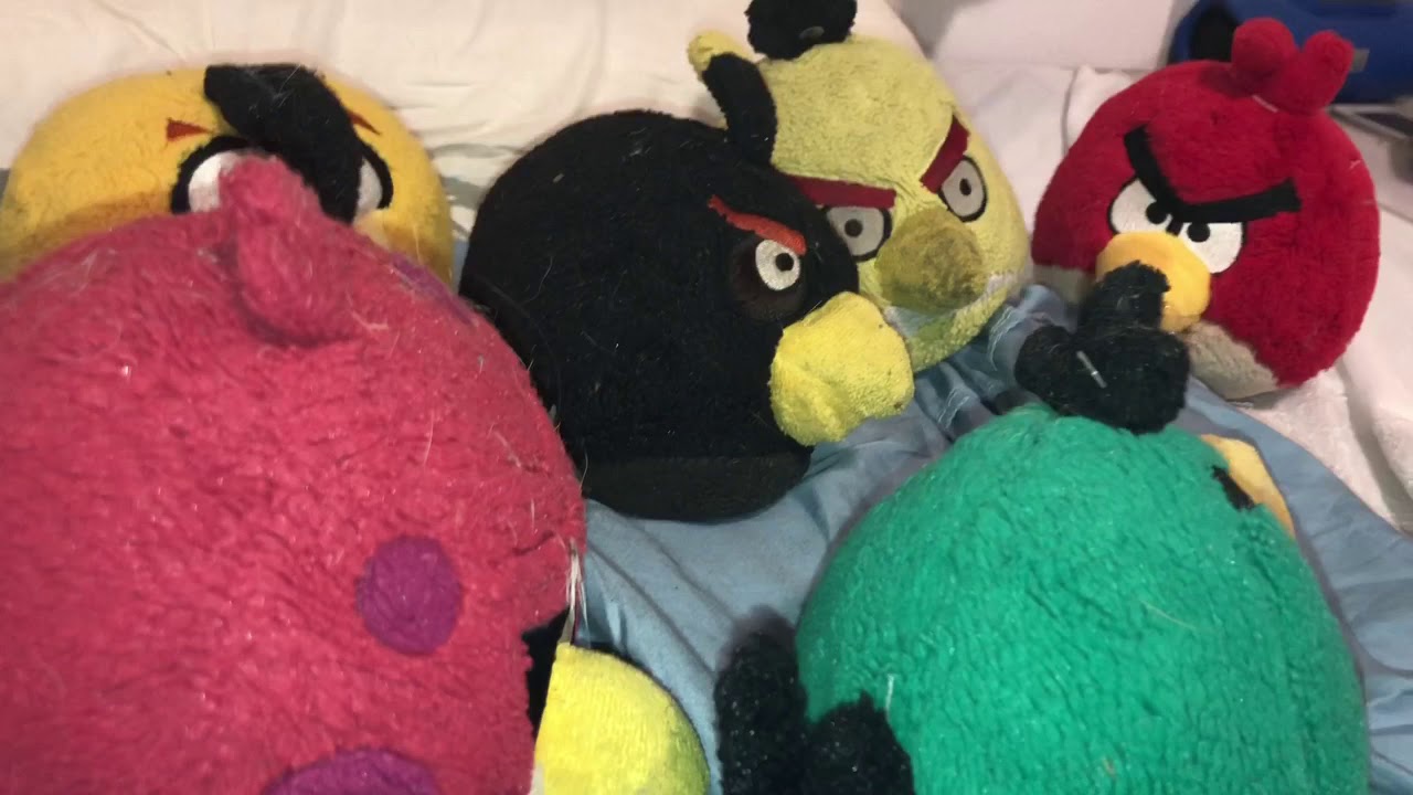 Angry birds show night of the living pork - YouTube