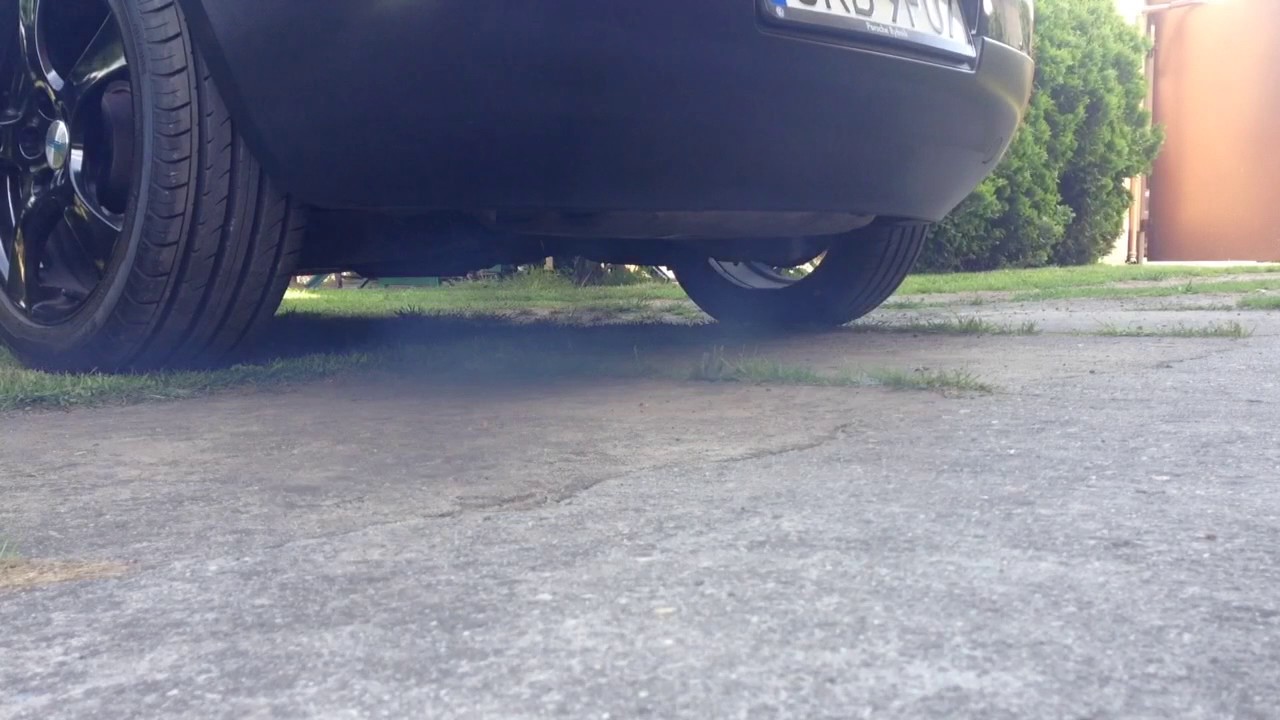 Golf 5 1.9 TDI Smoke - YouTube