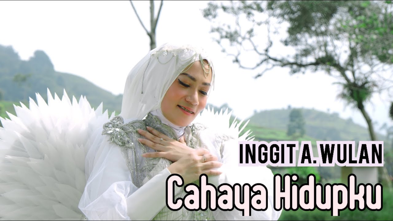 Cahaya Hidupku (Lady Avisha) | Cover by Inggit A. Wulan - YouTube