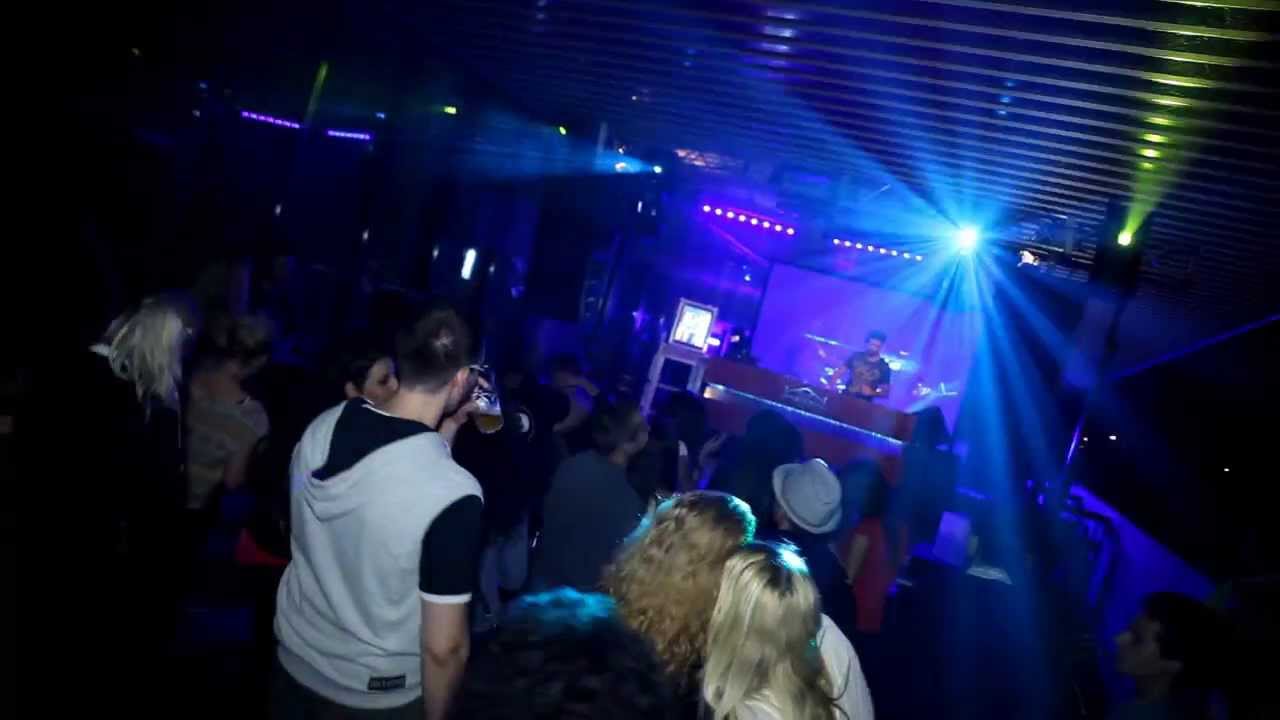 Arena Pozornica - CFSN DJ Phillipe - 25 8 2013 - YouTube