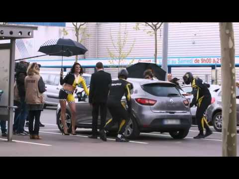 There is some Formula 1 in every Renault - #02 Umbrella Girls