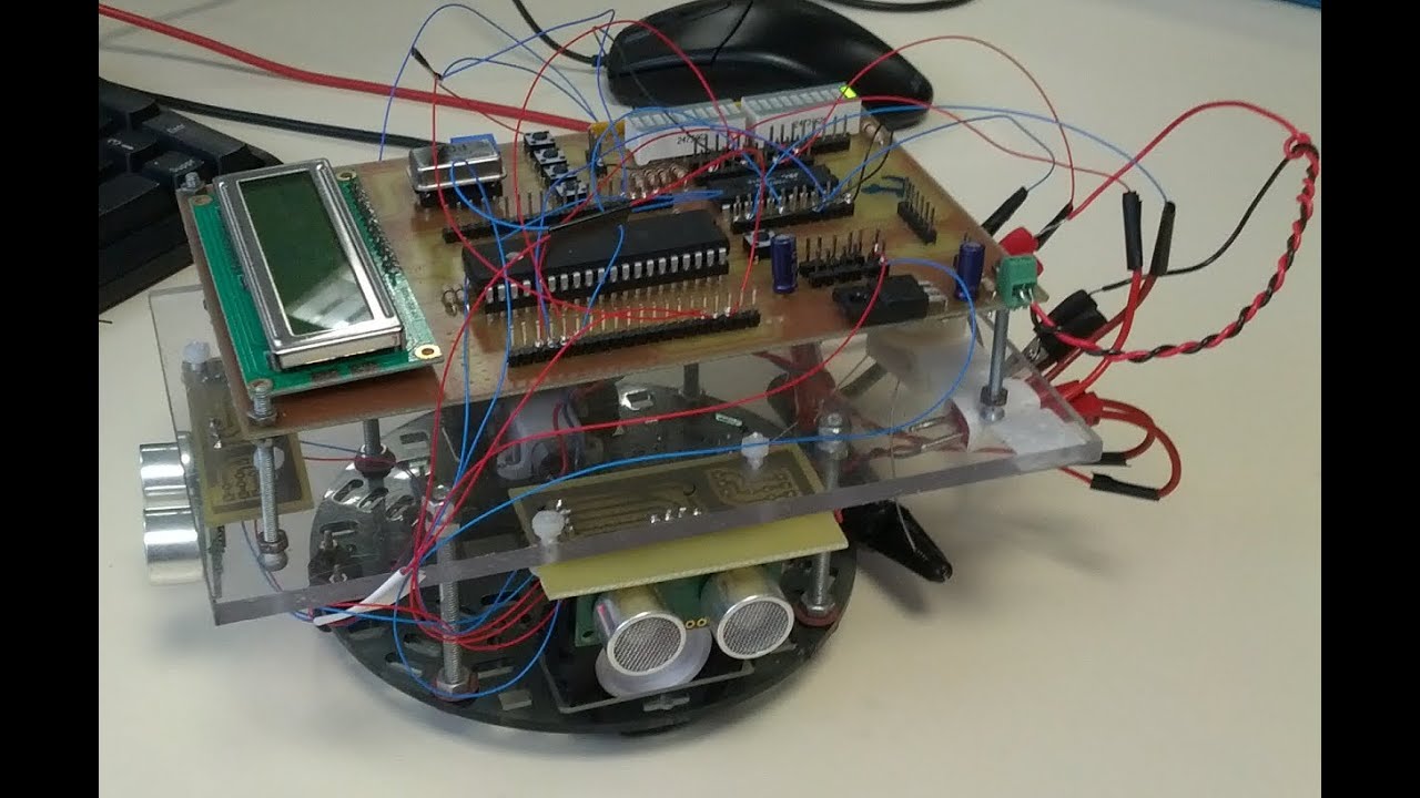 Projet Robot I2 : ESIEE Amiens - Groupe 2 (AVE) - YouTube