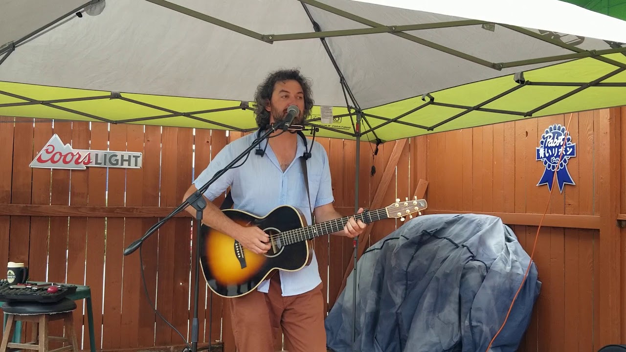 Max Hay - Honky Tonk Night Time Man (Merle Haggard) - YouTube