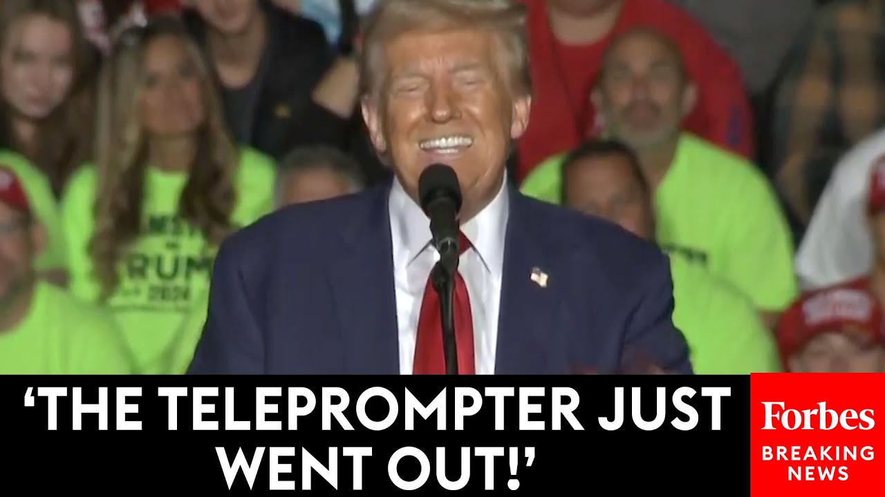 SURPRISE MOMENT: Trump's Teleprompter Shorts Out During His Speech At ...